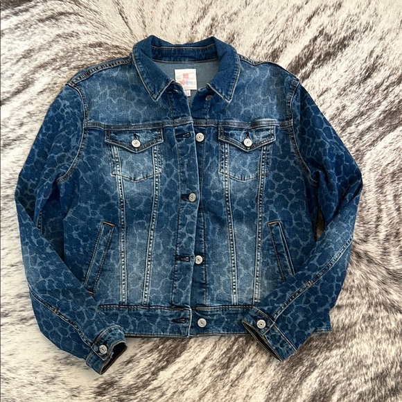LuLaRoe | Jackets & Coats | Lularoe Blue Jean Jacket Classic Denim ...